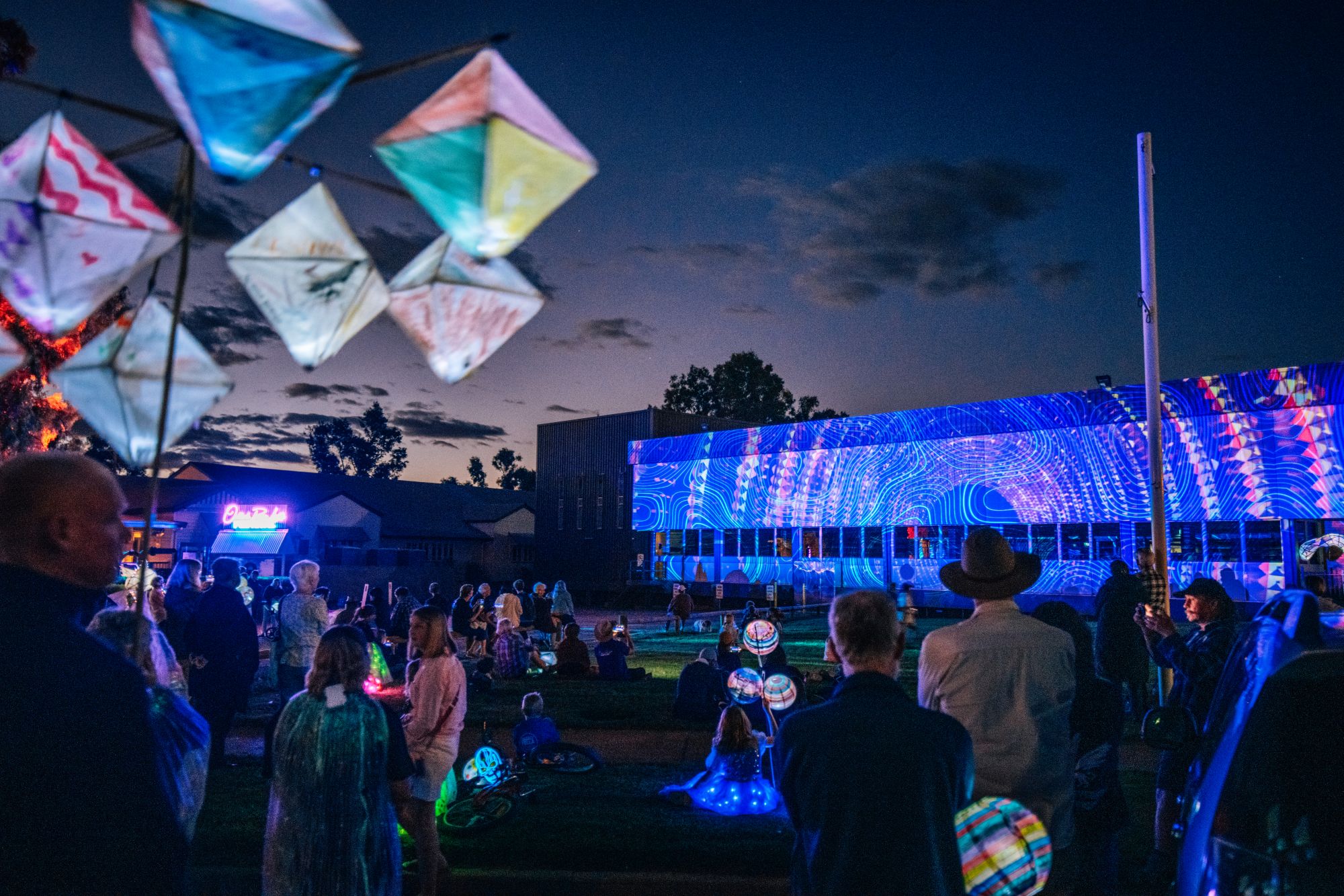 Outback River Lights Festival in Cunnamulla, Paroo - illuminart stories ...